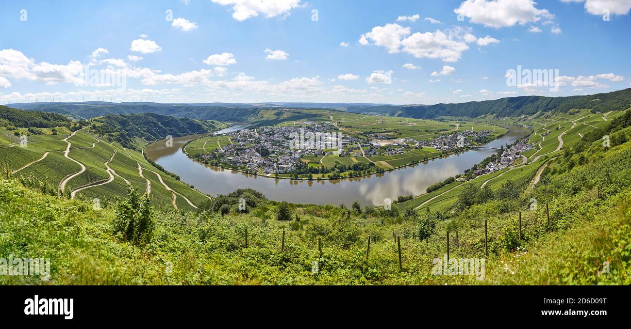 Mosel valley village hi-res stock photography and images - Alamy