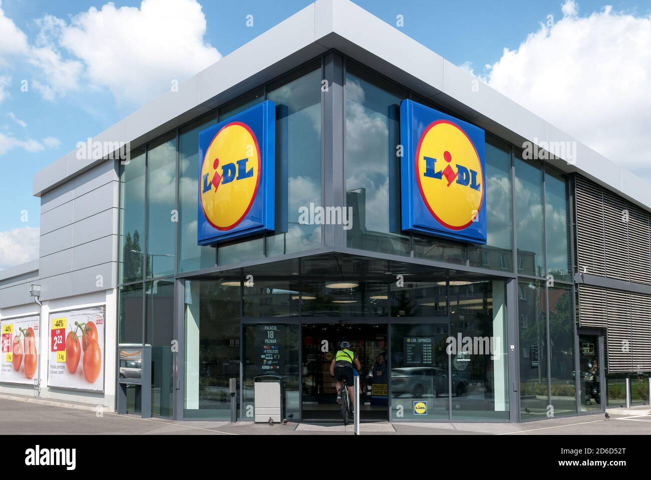 25.07.2018, Poznan, Wielkopolska, Poland - Lidl supermarket ...