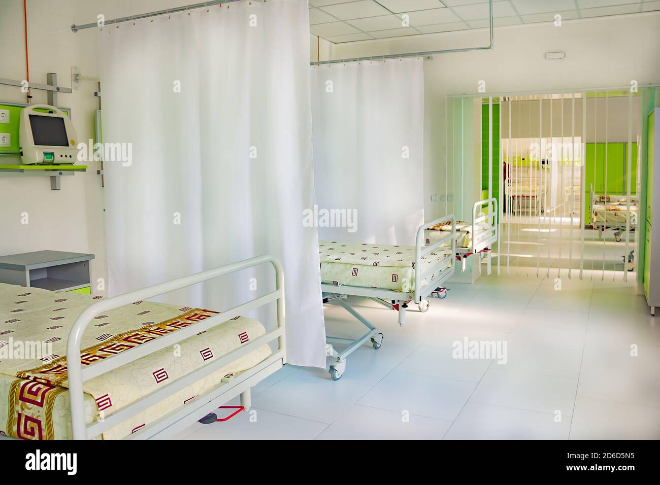 hospital ward with beds in hospital Stock Photo - Alamy