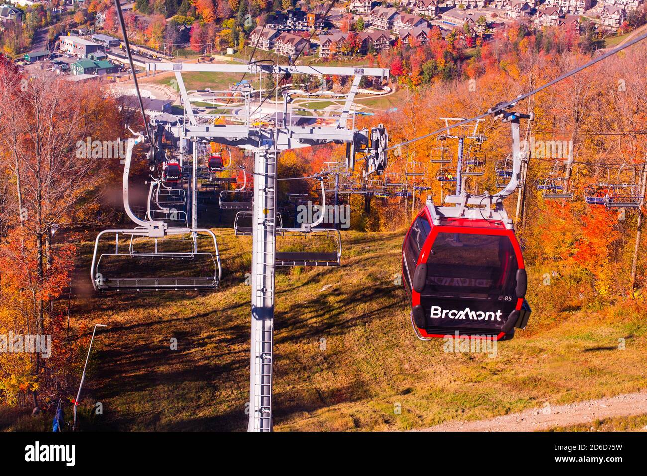 Bromont, Canada - Oct. 11 2020: Cable car in Bromont Mountain in Quebec ...