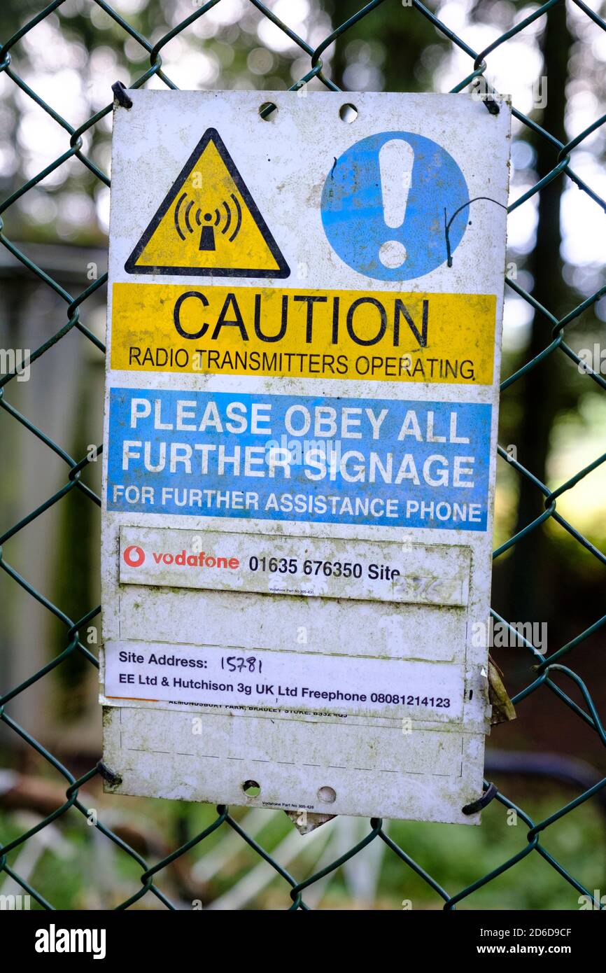 Keep out sign at the base of a radio transmitter tower Stock Photo - Alamy