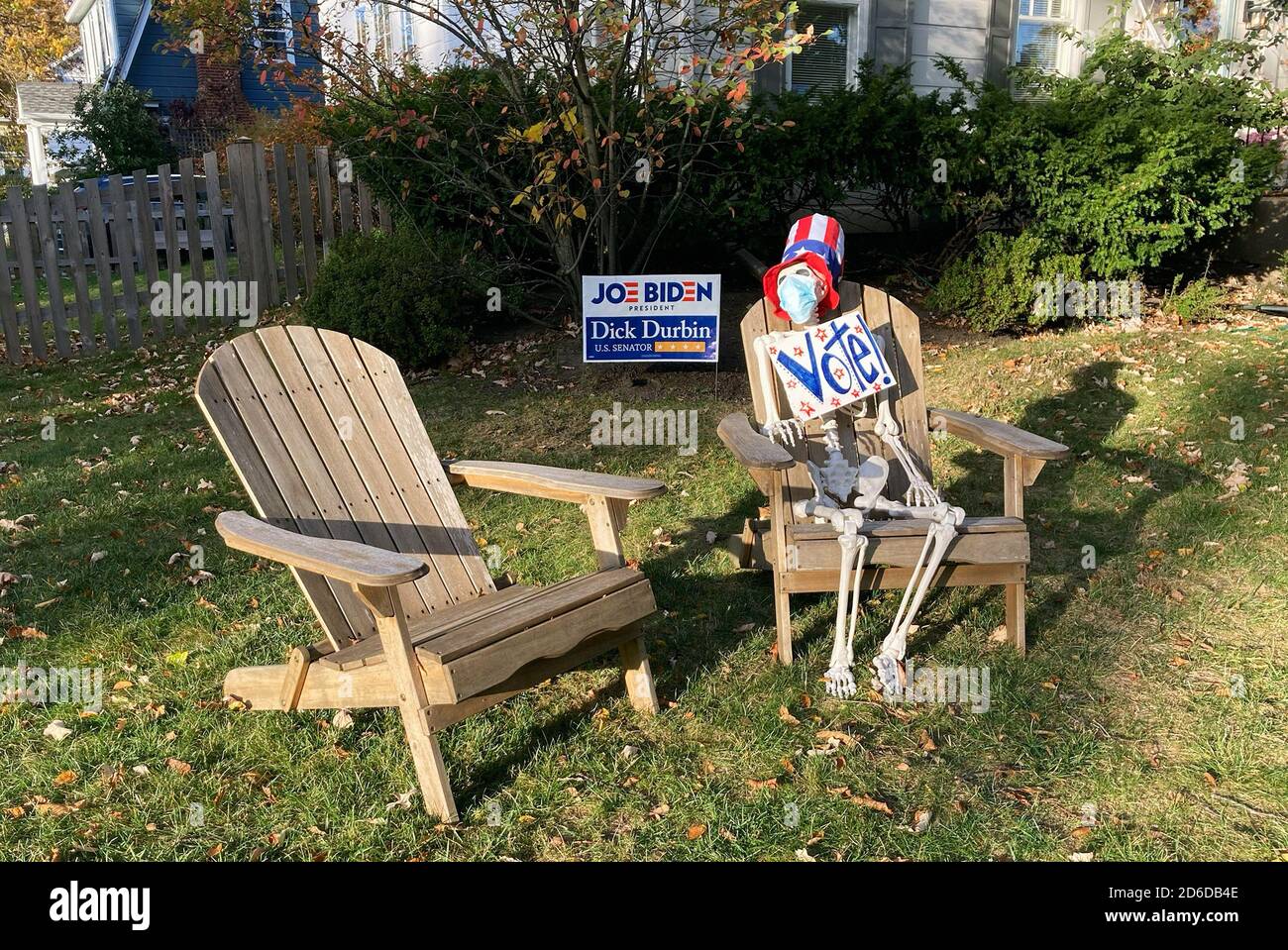 Skeleton in front garden hi-res stock photography and images - Alamy