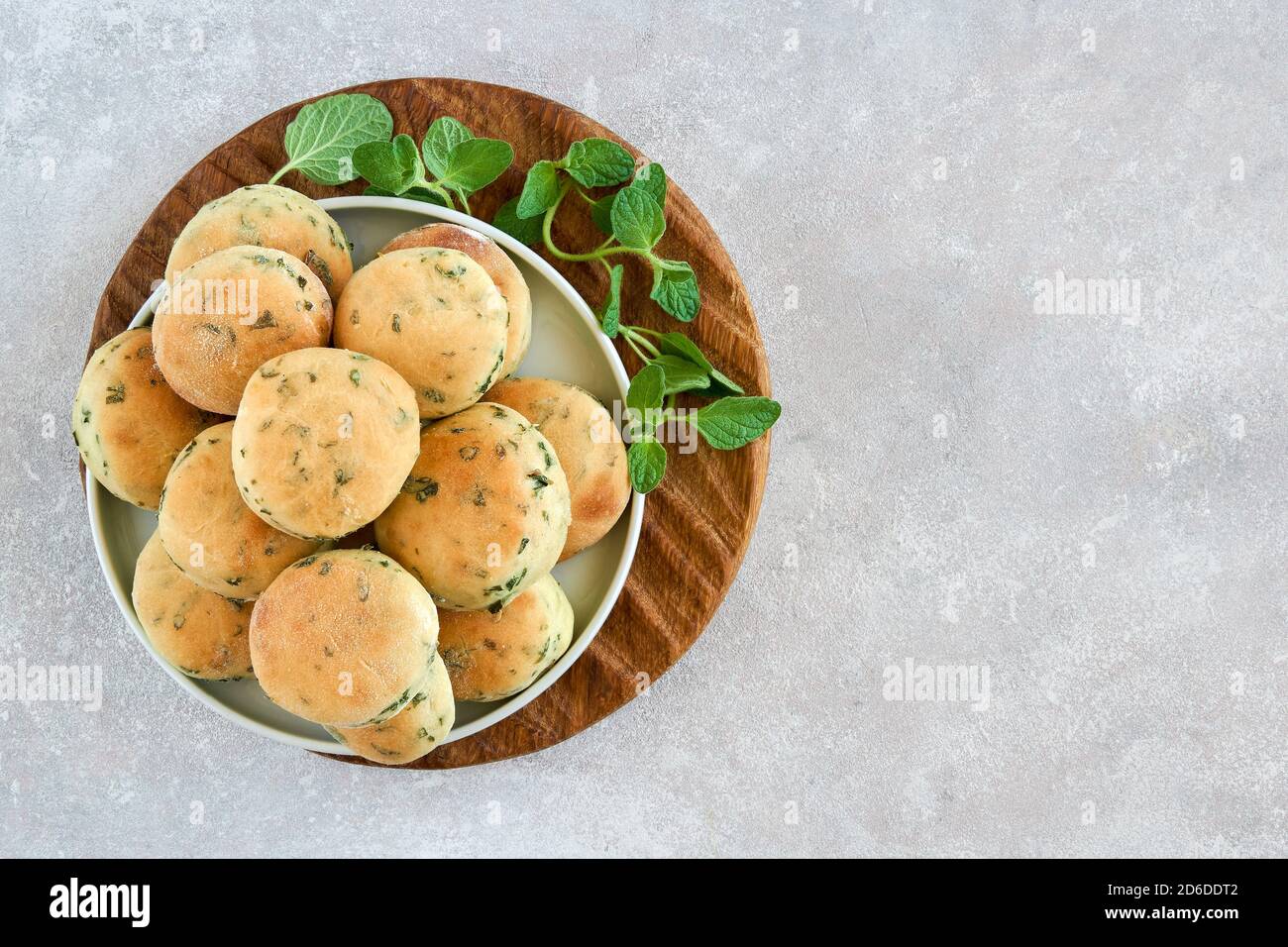 Zaatar bun hi-res stock photography and images - Alamy