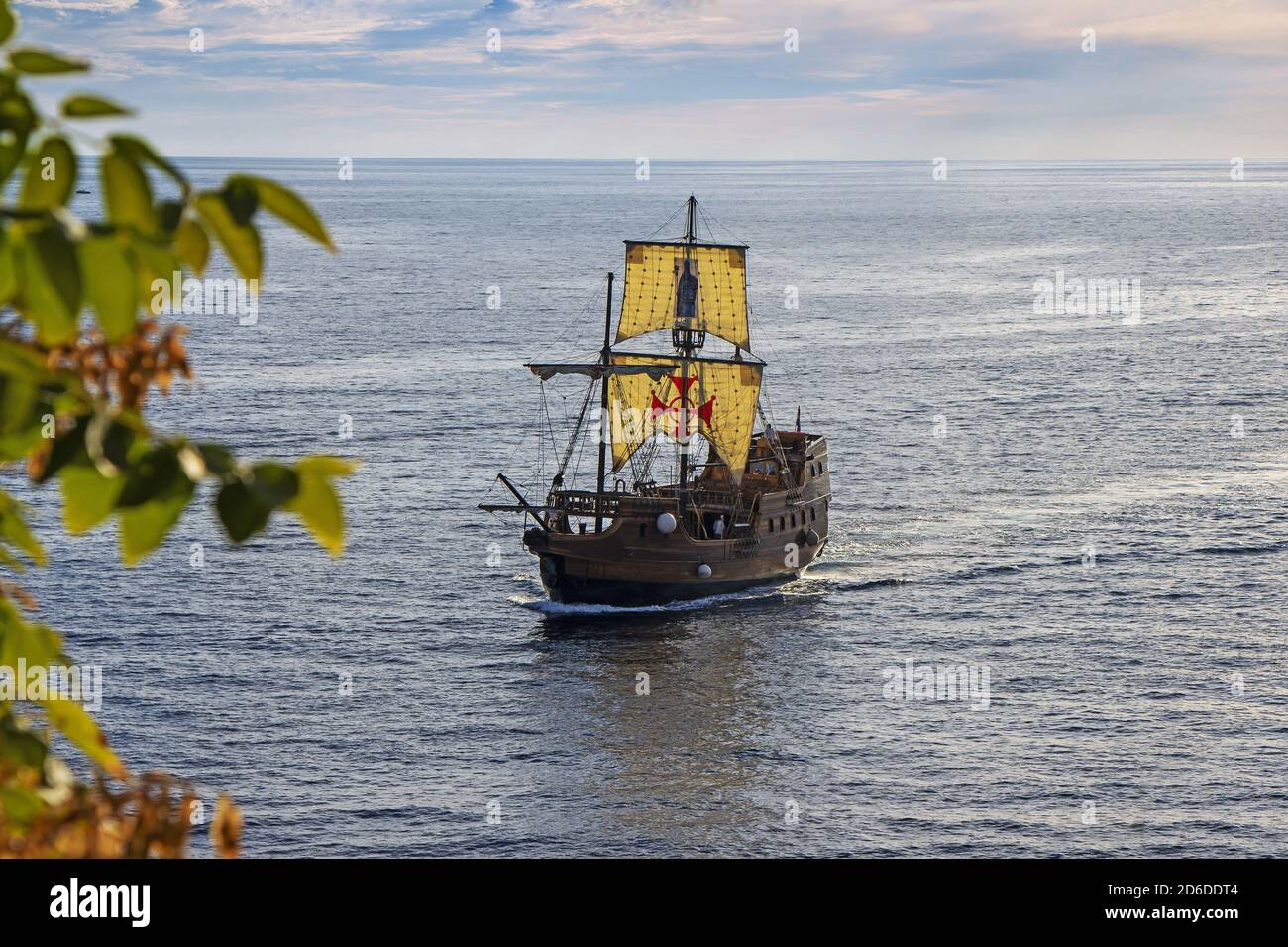 Medieval ship hi-res stock photography and images - Alamy