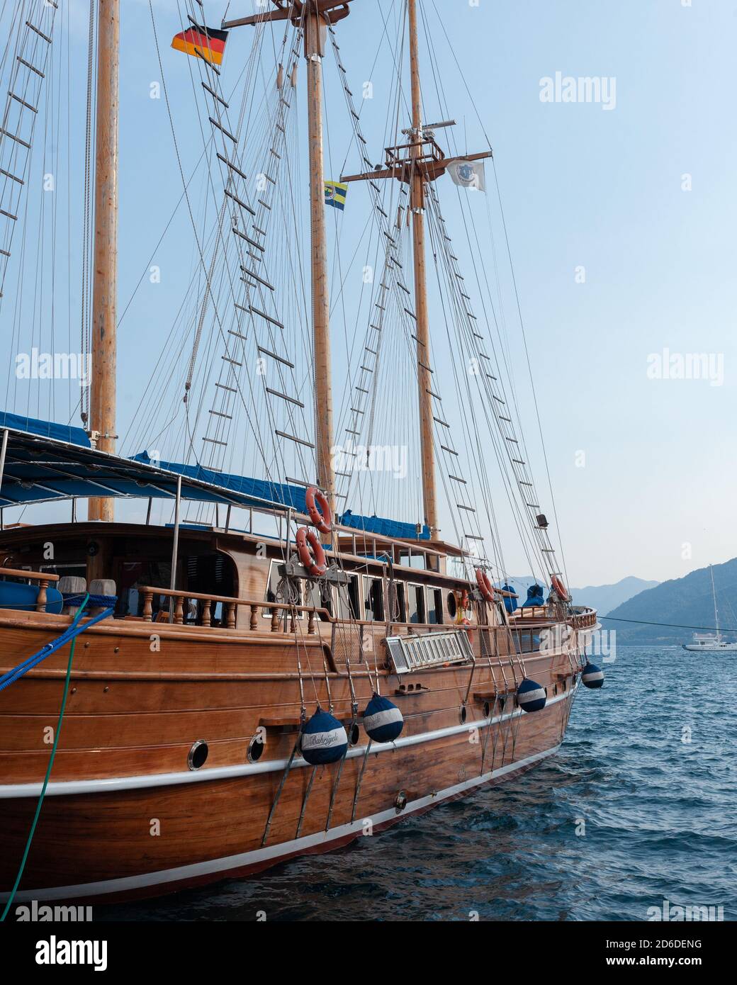 Port side view cruise ship hi-res stock photography and images - Alamy