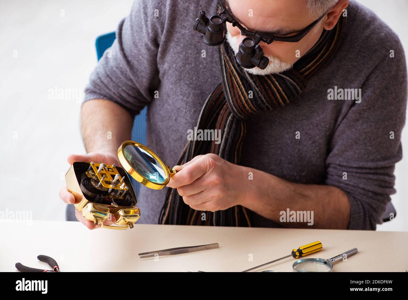 Timepiece maintenance hi-res stock photography and images - Alamy