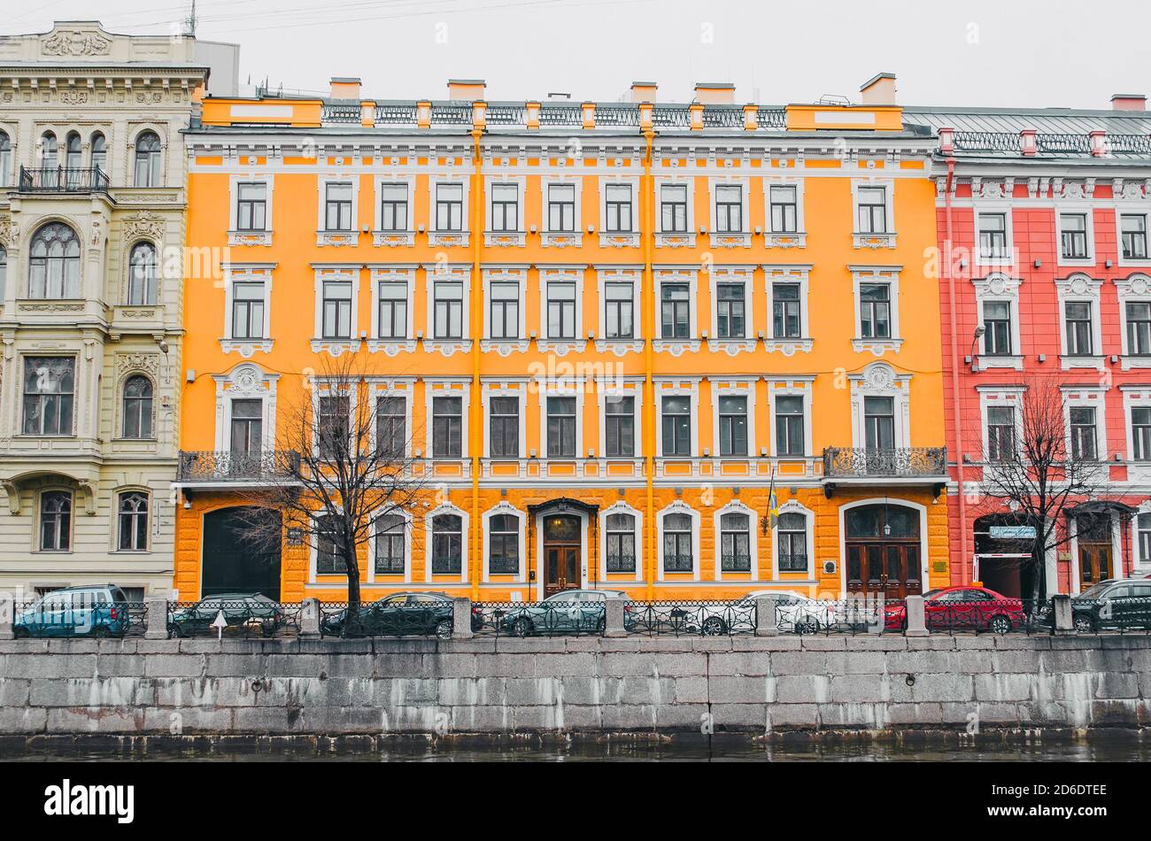Saint petersburg administration building hi-res stock photography and ...