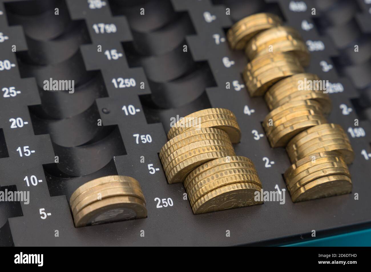 Box currency hi-res stock photography and images - Alamy