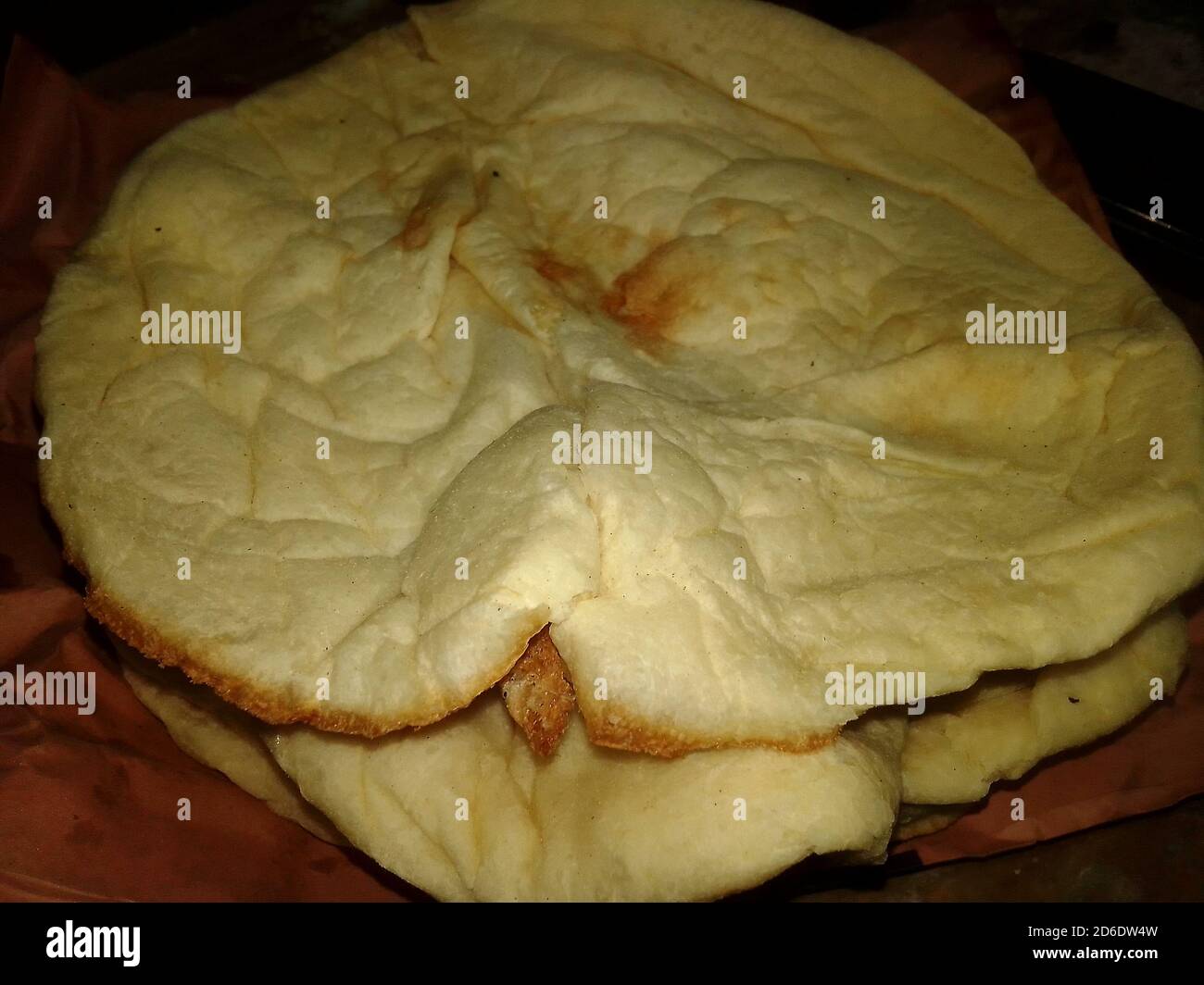 Indian nan flat bread hi-res stock photography and images - Alamy