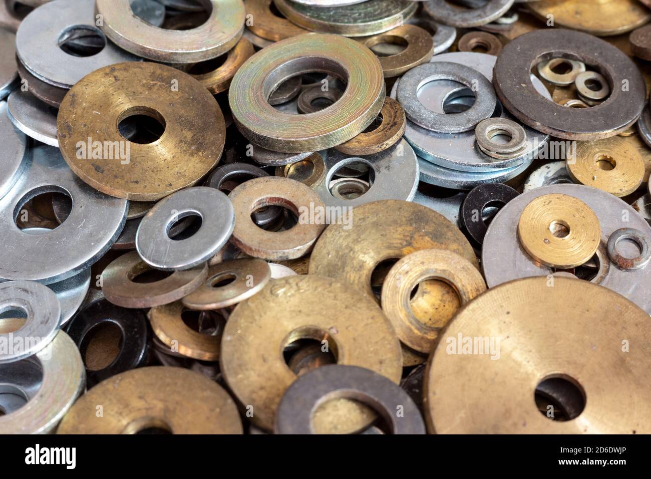 Brass washers hi-res stock photography and images - Alamy