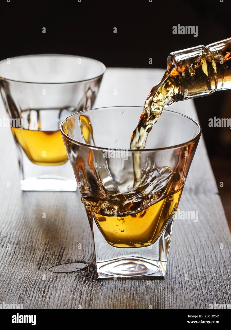 Whisky being poured glass hi-res stock photography and images - Alamy