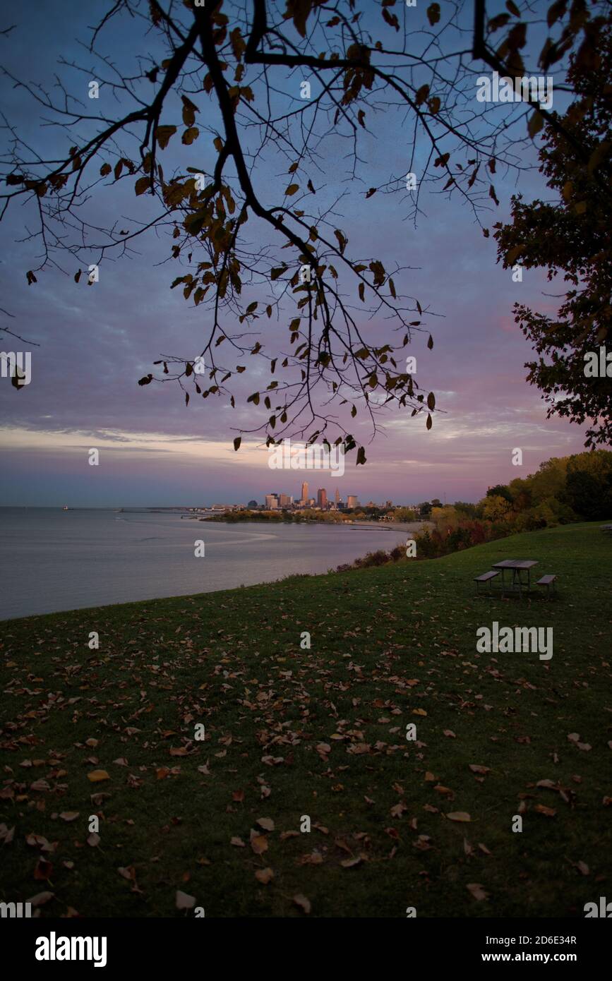 Cleveland Ohio skyline from edgewater park in the fall at sunset Stock ...