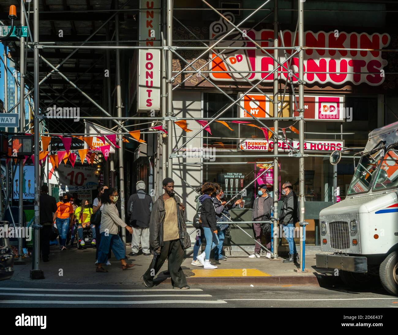 A Dunkin’ Donuts in Midtown Manhattan in New York on Friday, October 9 ...