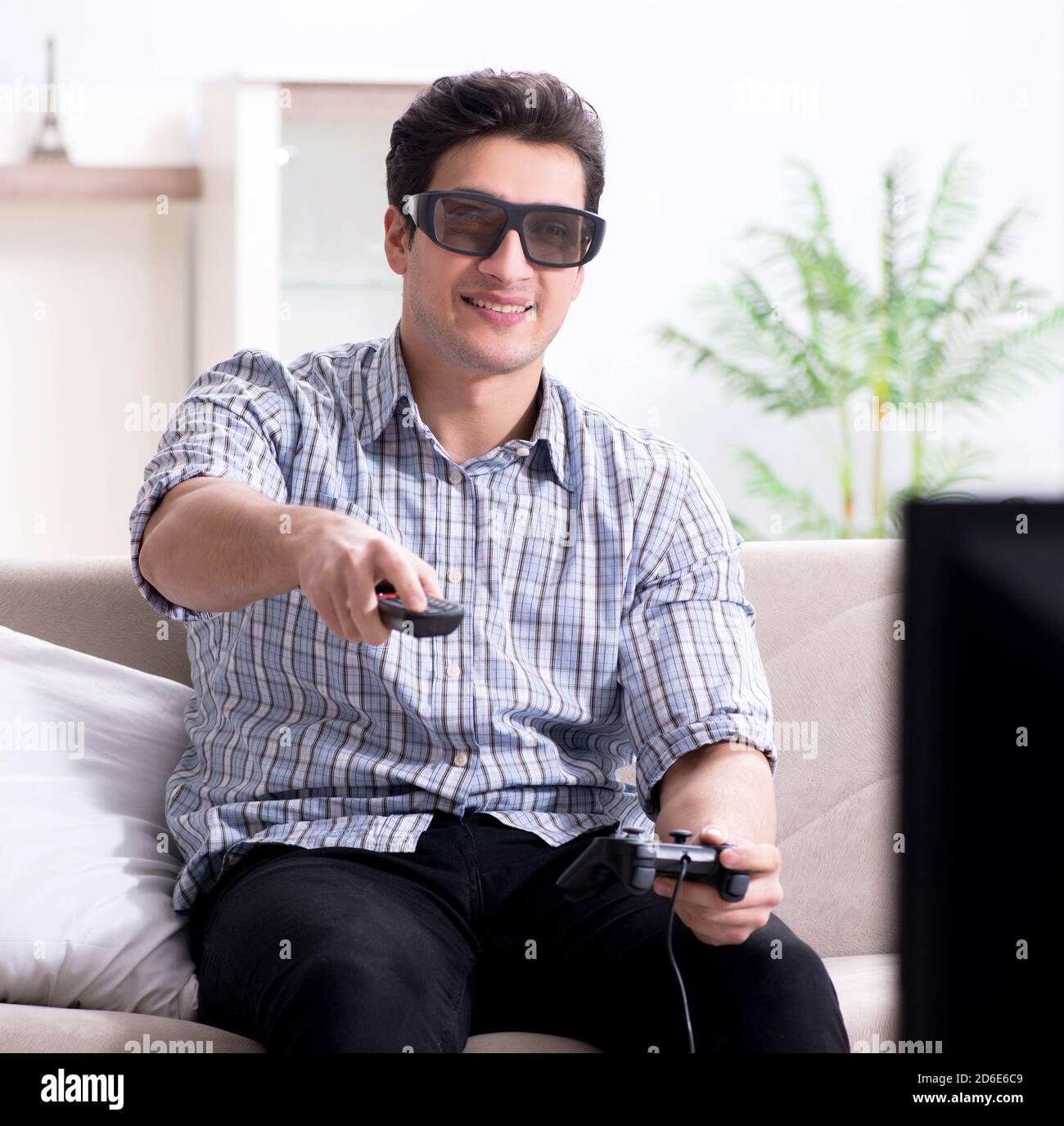 Simulating games hi-res stock photography and images - Alamy