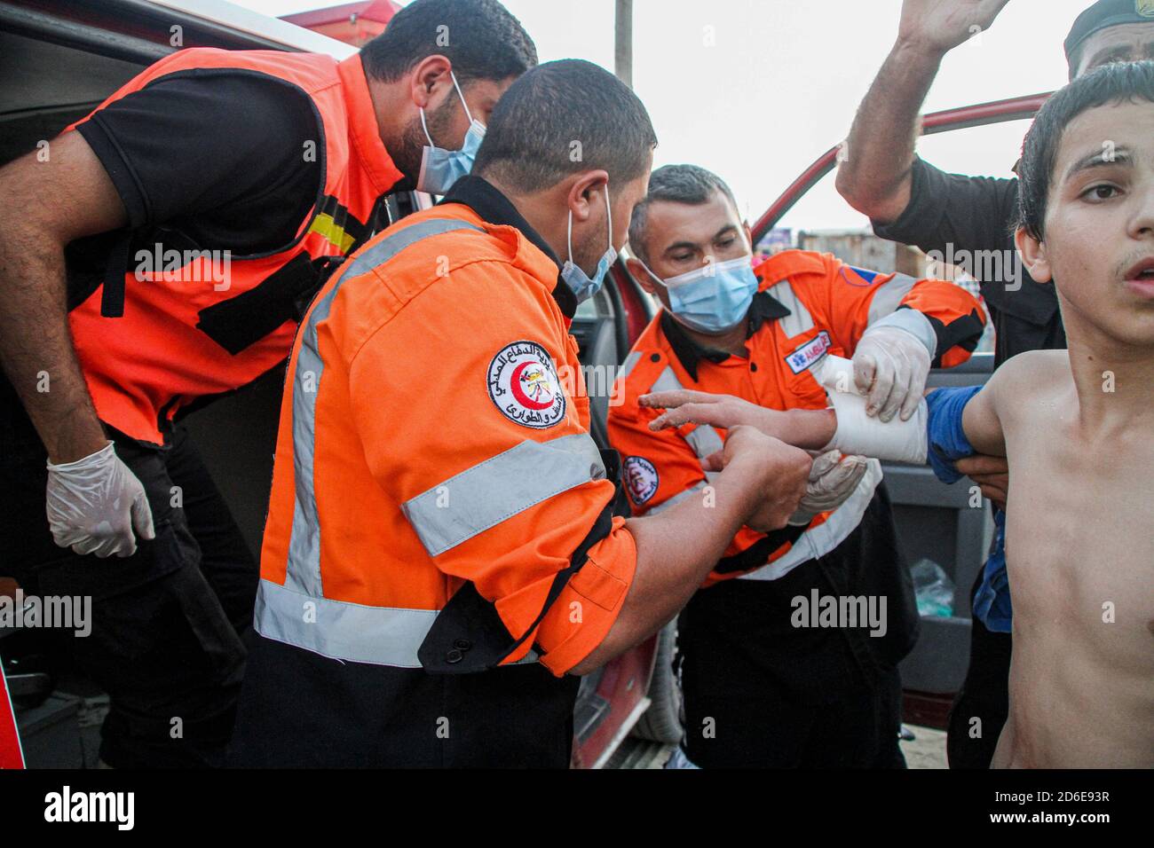 October 16, 2020: Gaza, Palestine. 16 October 2020. An ambulance crew ...