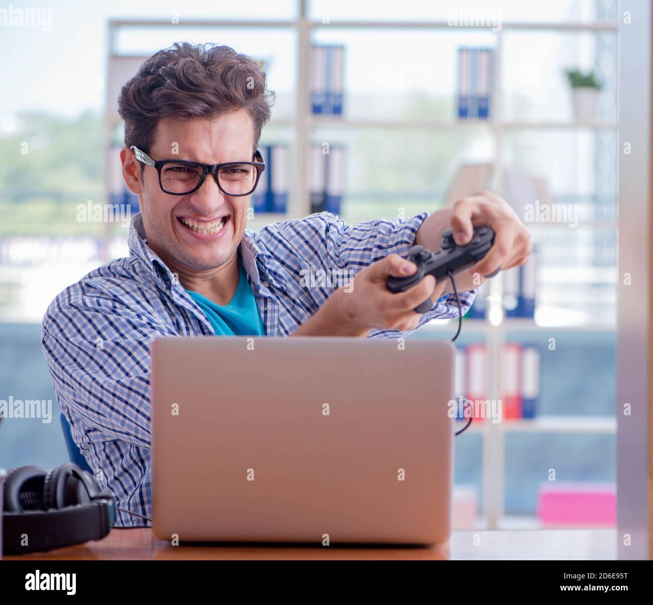 The gamer addict playing computer games at home Stock Photo - Alamy