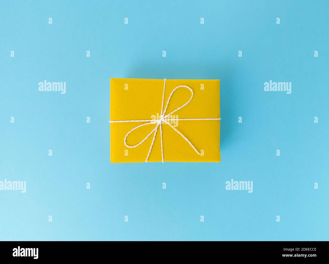 Blue and yellow box hi-res stock photography and images - Alamy