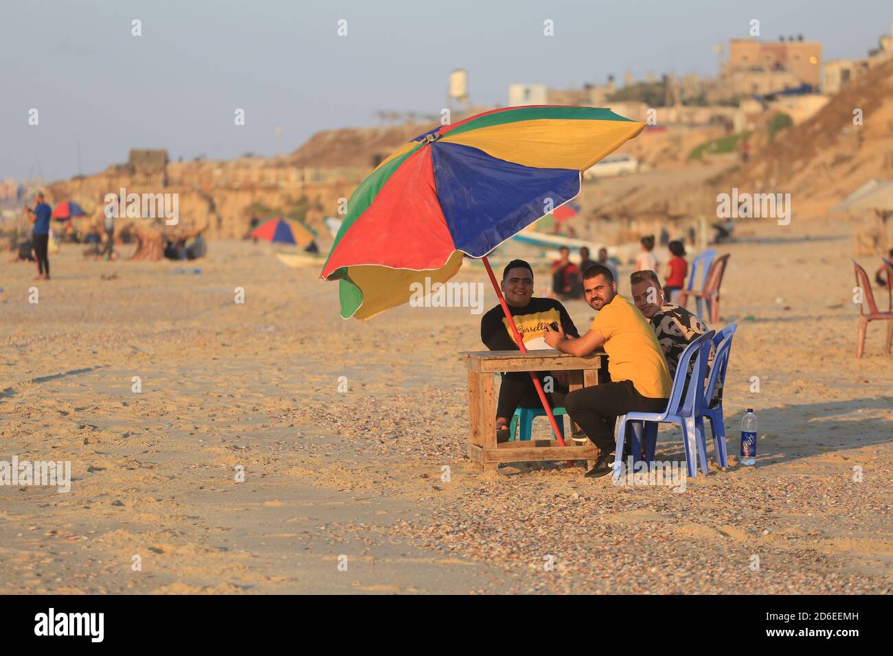 Deir Al-Balah, The Gaza Strip, Palestine. 16th Oct, 2020. Palestinians ...
