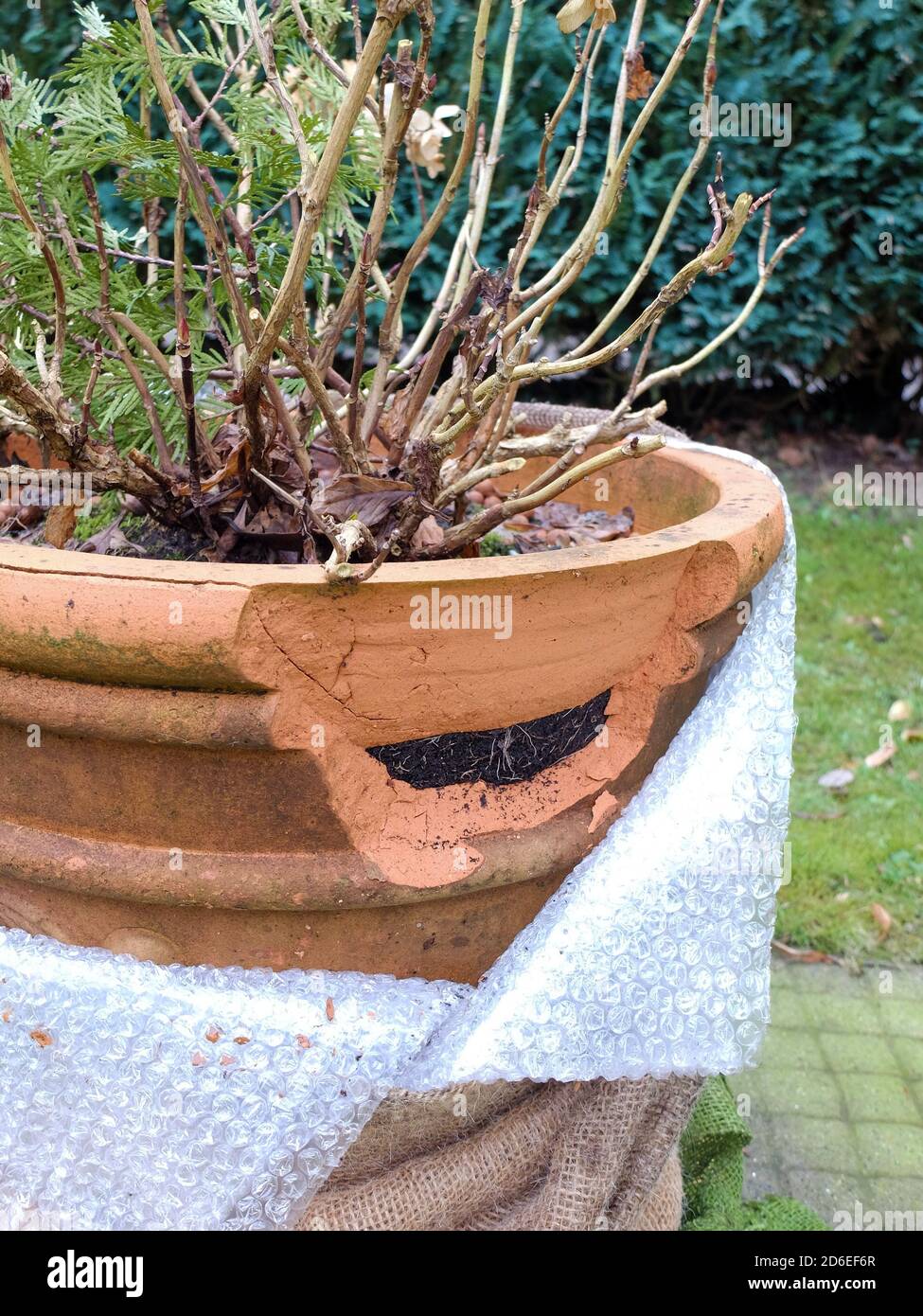 Damaged pots hi-res stock photography and images - Alamy
