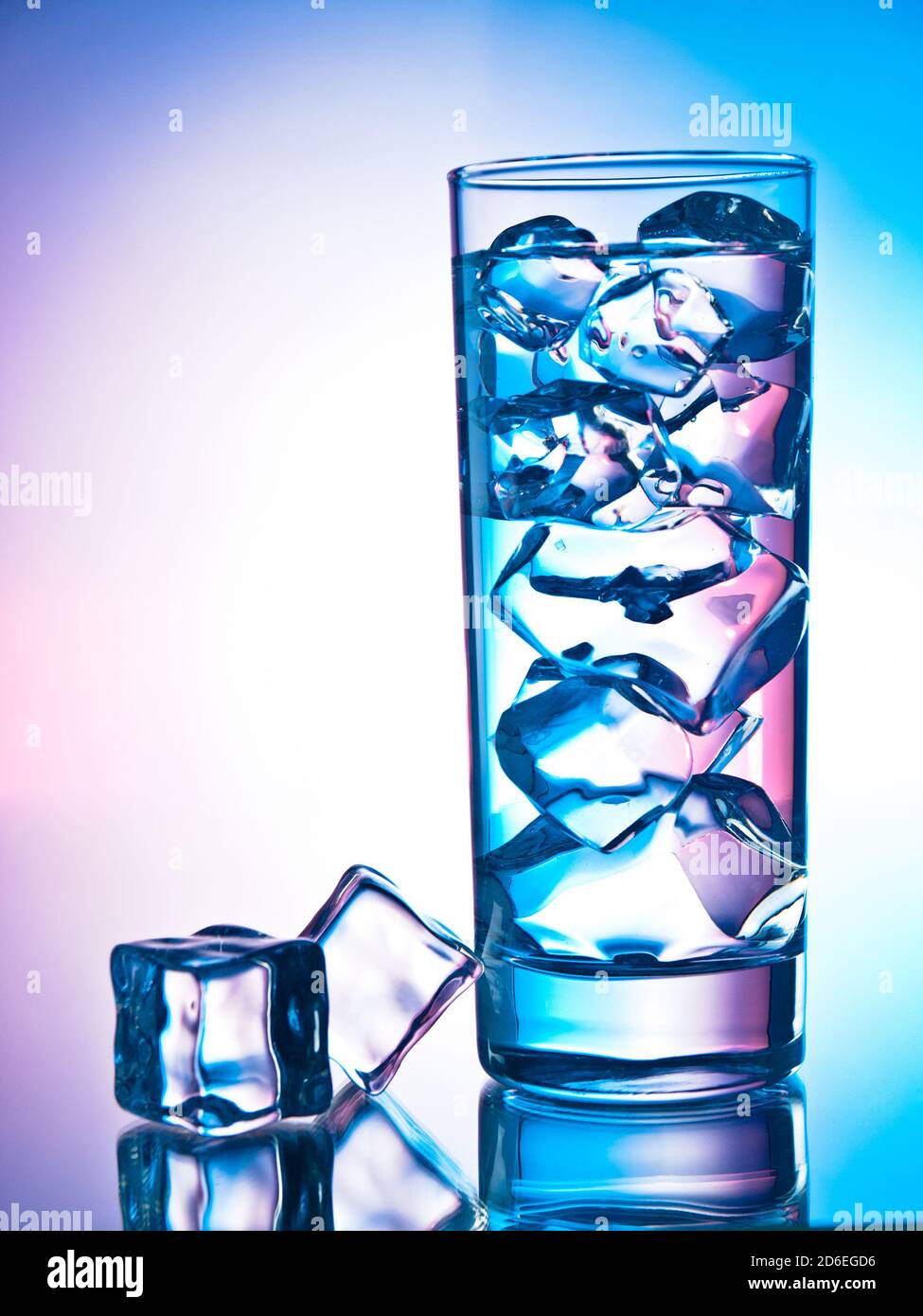Clear cocktail hi-res stock photography and images - Alamy