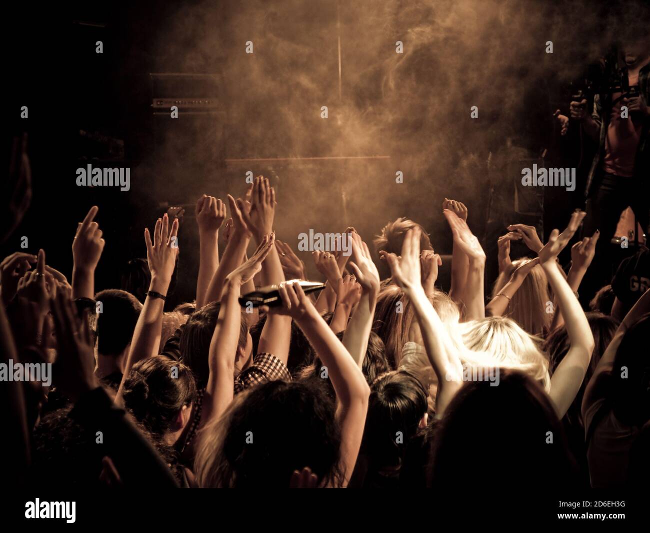 Crowd adulation hi-res stock photography and images - Alamy
