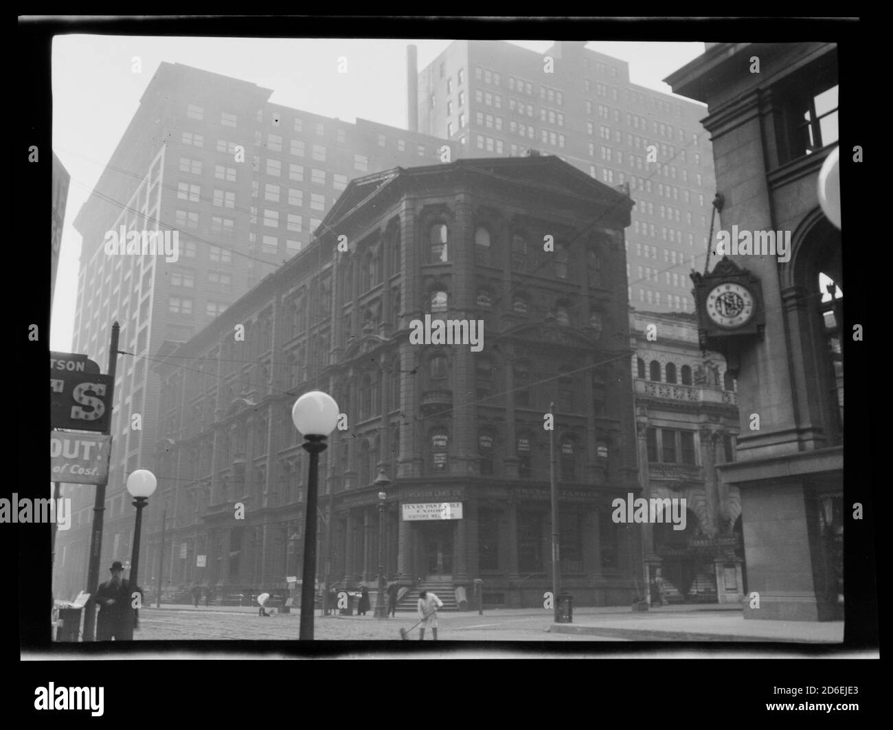 Howland street Black and White Stock Photos & Images - Alamy