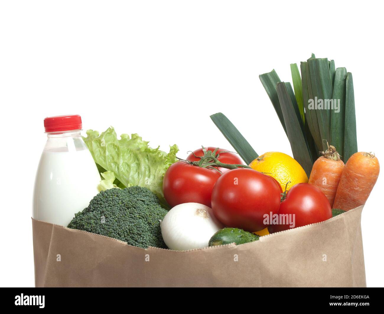 Shopping bag full of fresh vegetables Stock Photo - Alamy