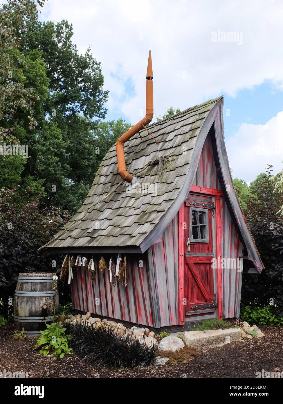 Witch house hi-res stock photography and images - Alamy