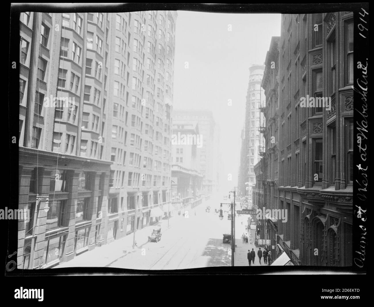 Wabash avenue chicago adams hi-res stock photography and images - Alamy