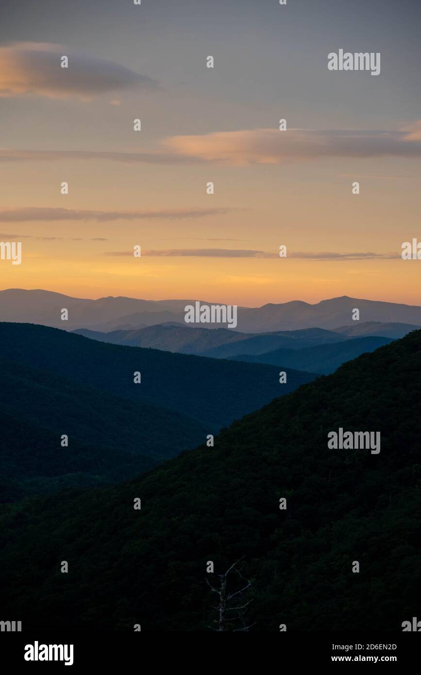 Blue ridge mountain sunset Stock Photo - Alamy
