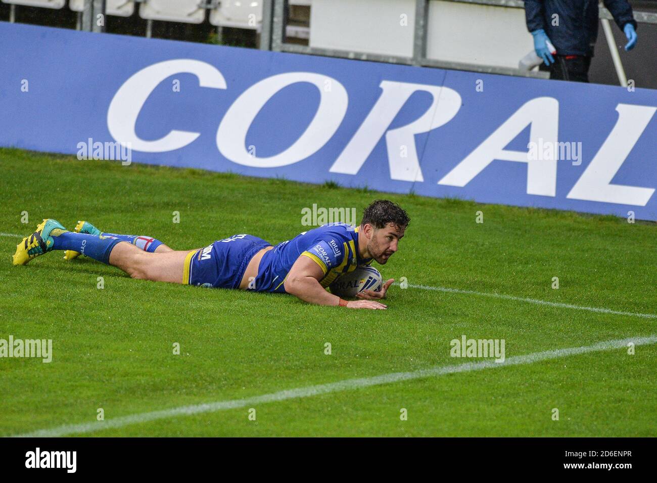 Toby King of Warrington Wolves goes over for a try Stock Photo - Alamy