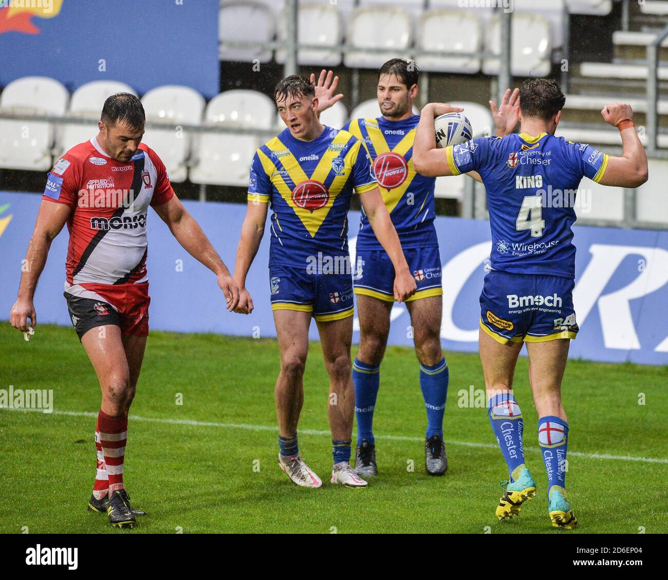 Toby King of Warrington Wolves celebrates try Stock Photo - Alamy