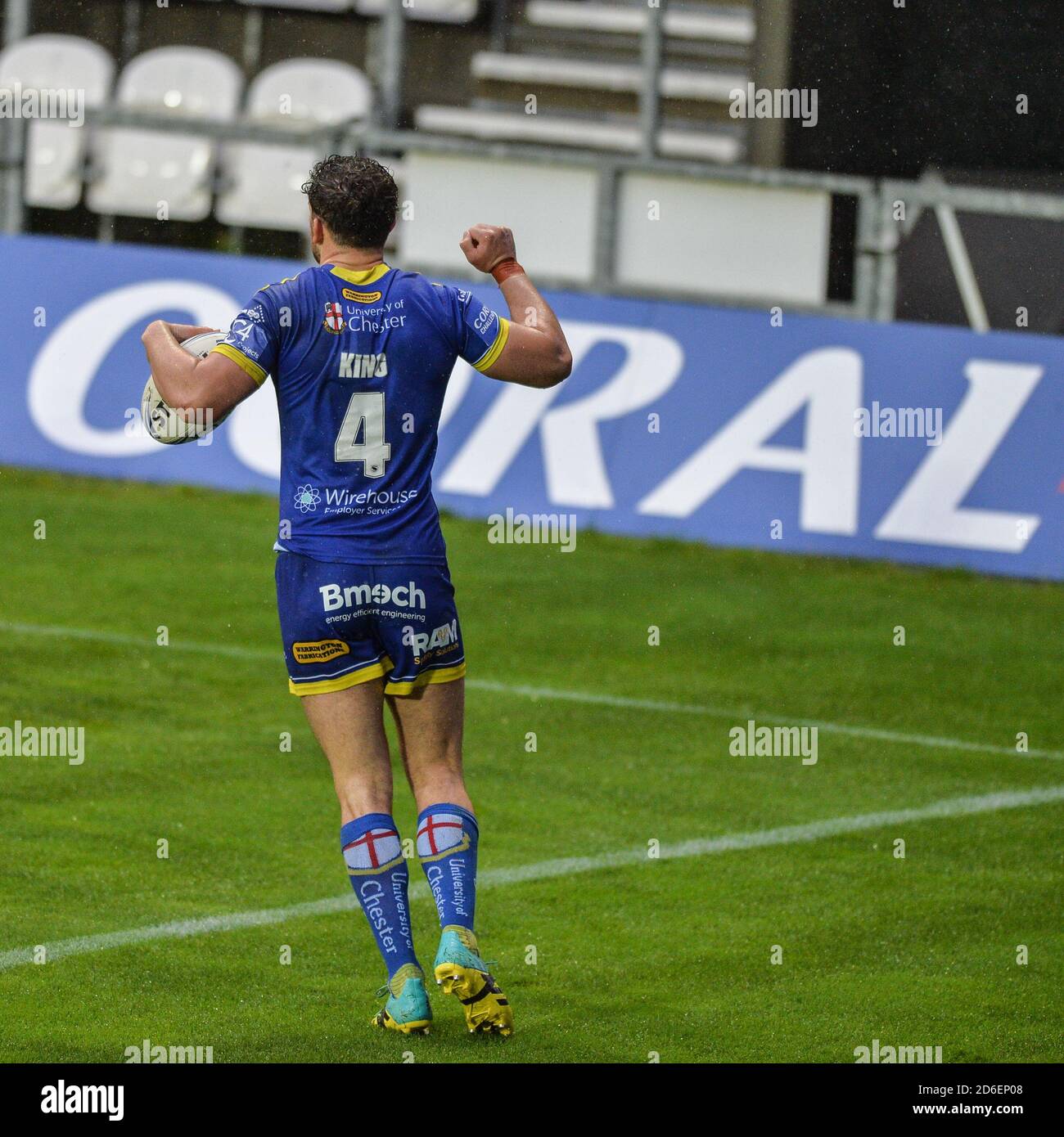 Toby King of Warrington Wolves celebrates try Stock Photo - Alamy