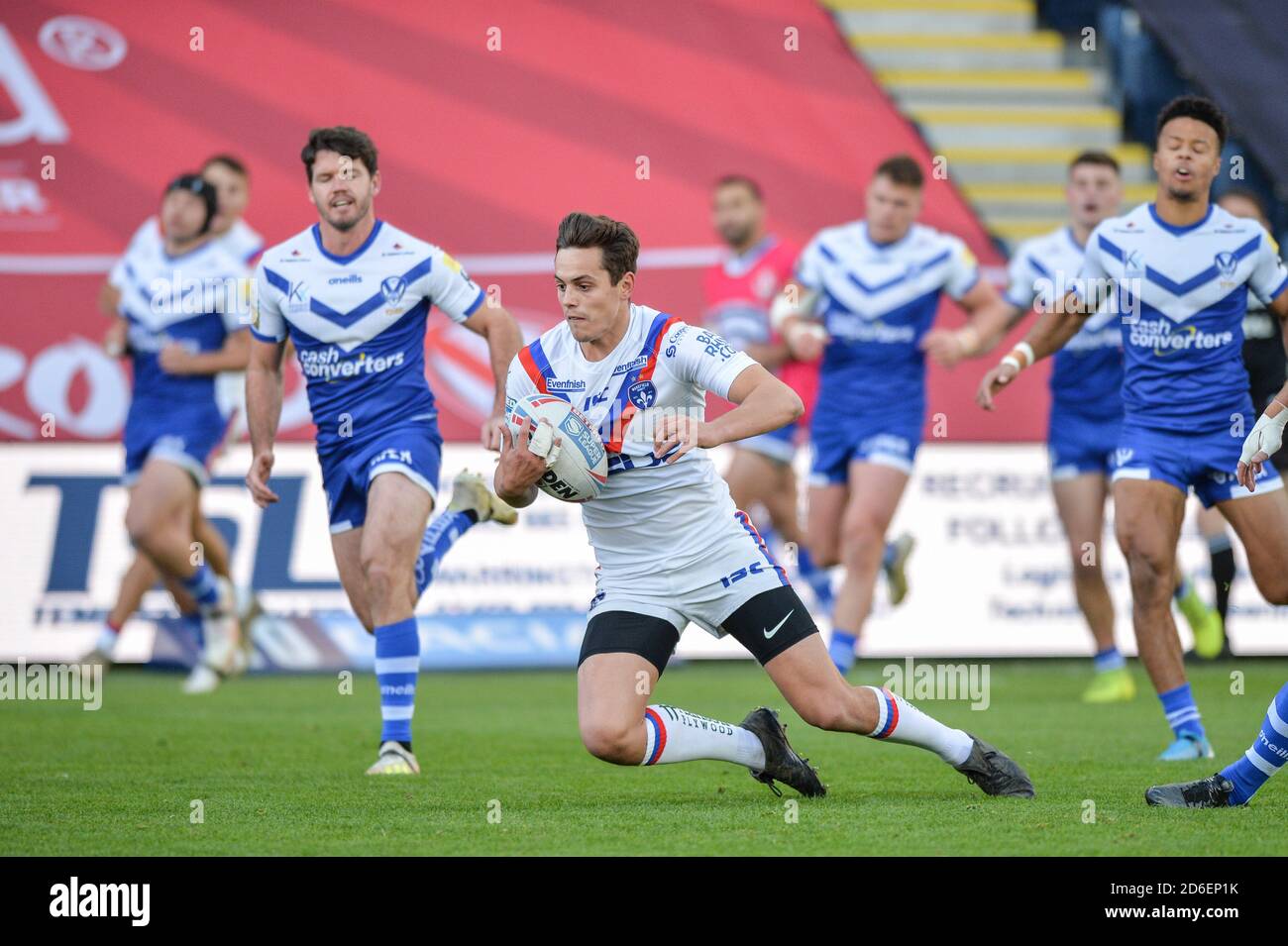 Wakefield Trinity's Alex Walker scores try Stock Photo - Alamy