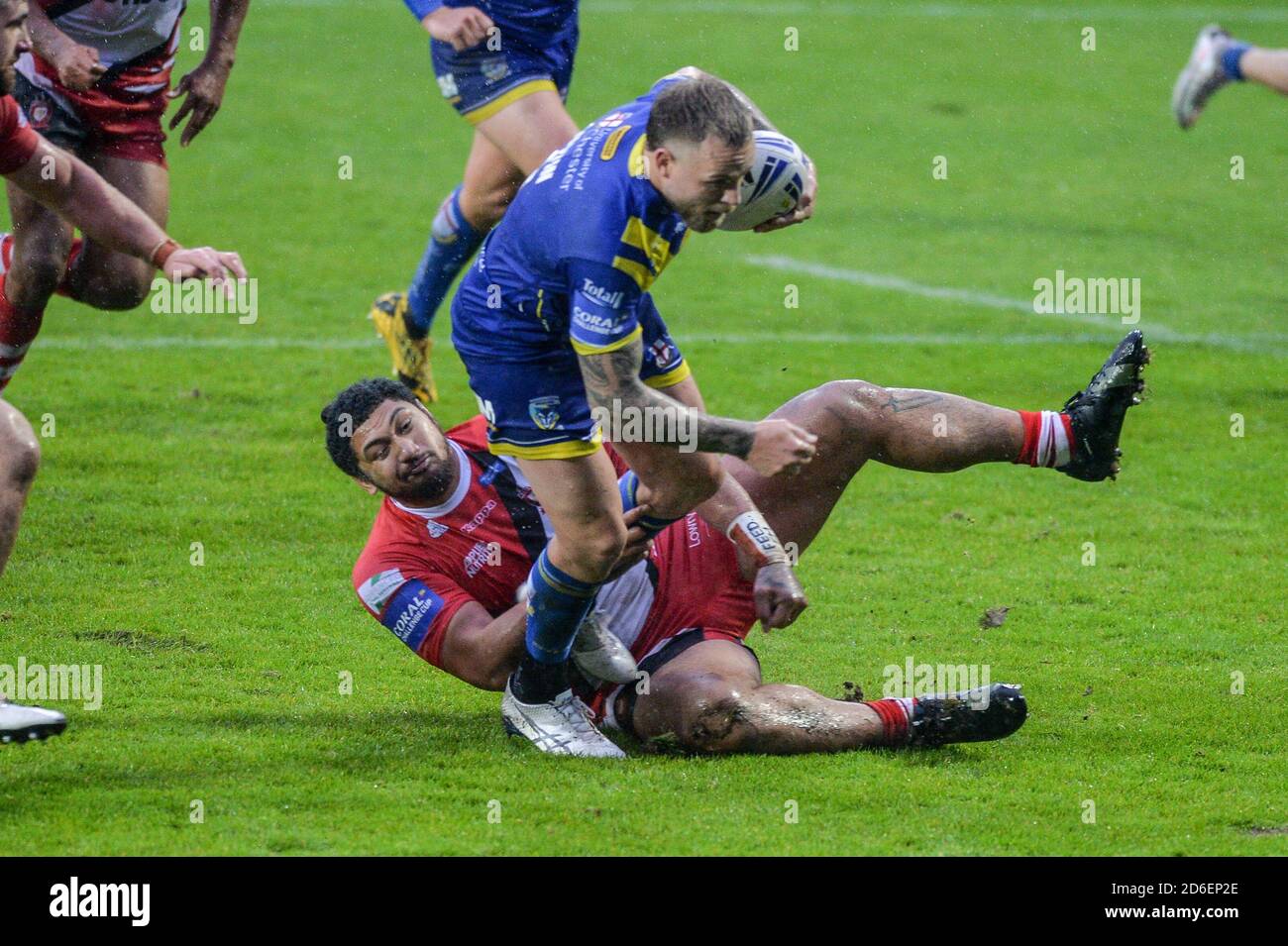Blake Austin of Warrington Wolves scores try Stock Photo - Alamy