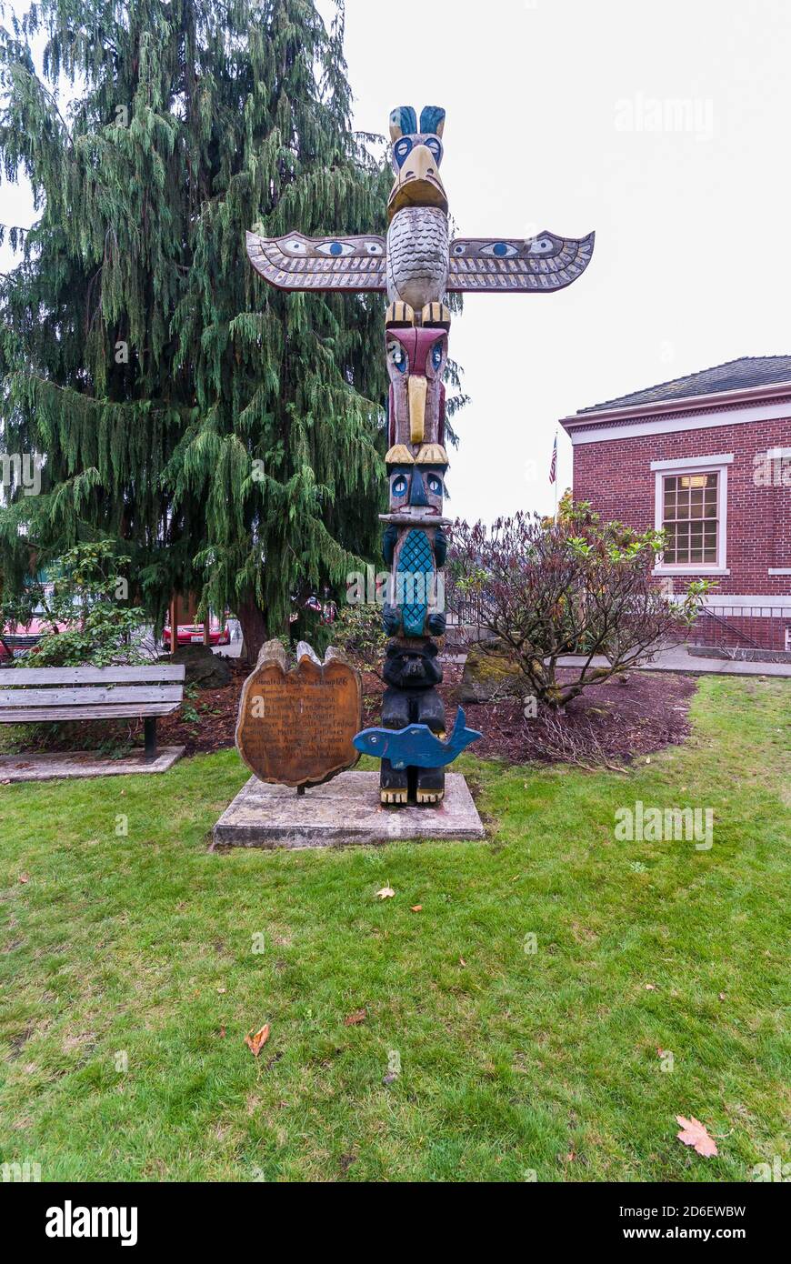 Section Of A Totem Pole High Resolution Stock Photography and Images ...