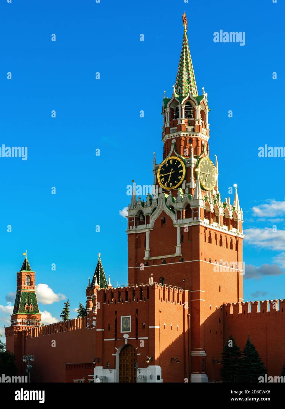 Moscow Kremlin close-up, Russia. Vertical view of beautiful Spasskaya ...