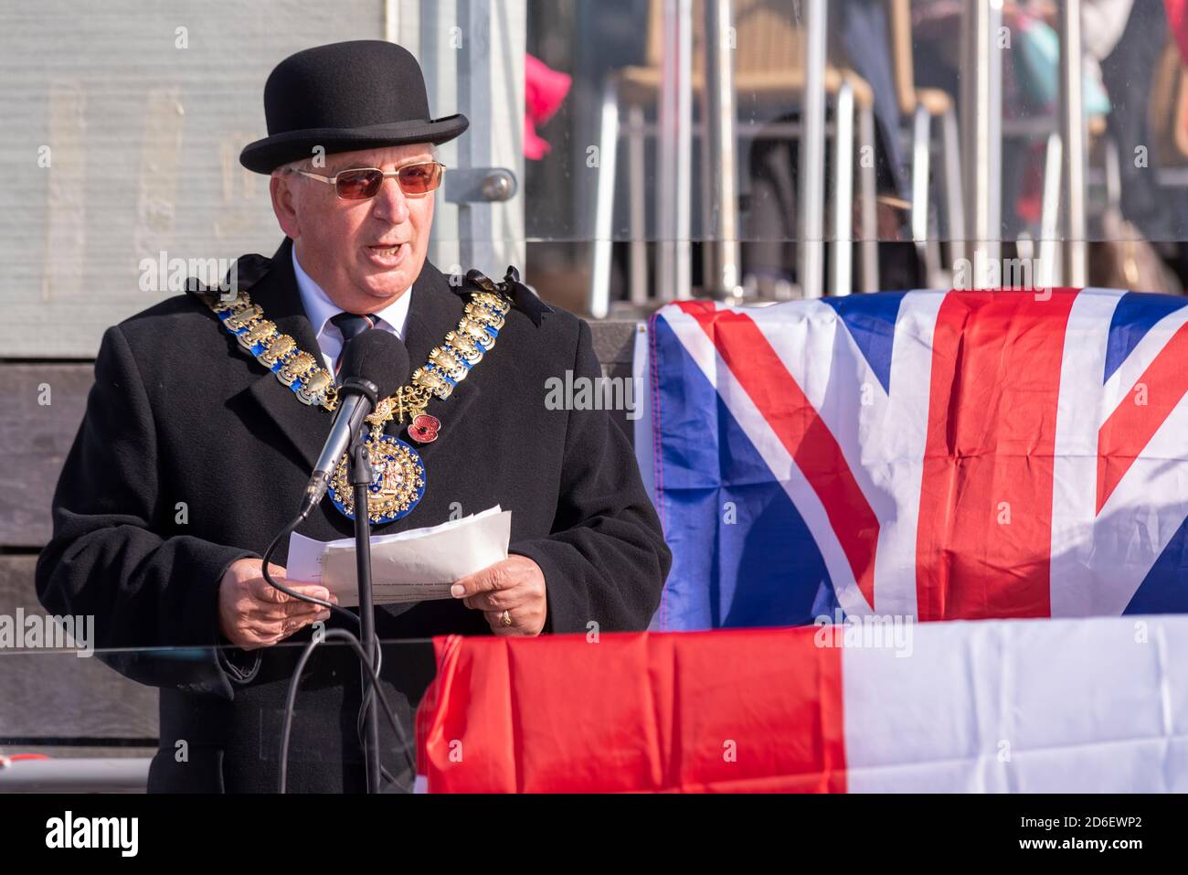 Southend Mayor John Lamb addressing audience before unveiling a plaque ...