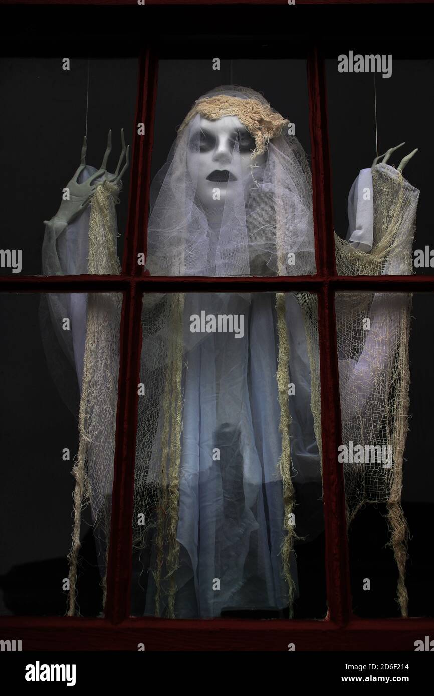 Halloween spirit hi-res stock photography and images - Alamy