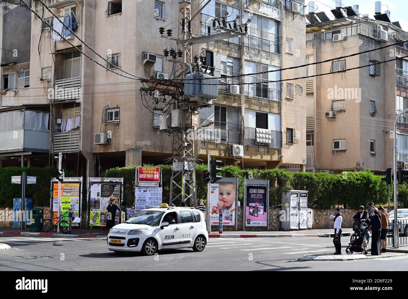 Ultra orthodox city of bnei brak hi-res stock photography and images ...