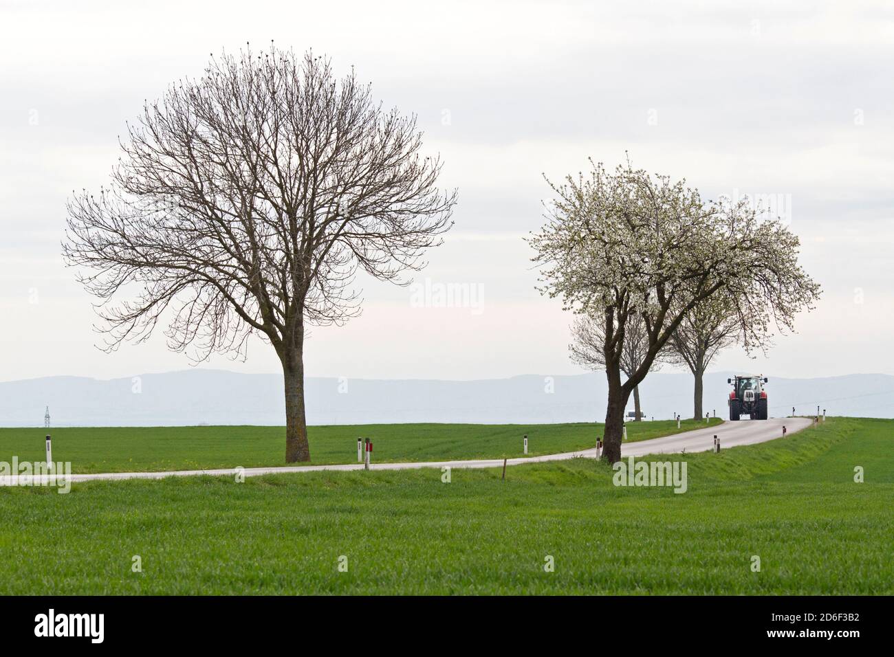 Flat land hi-res stock photography and images - Alamy