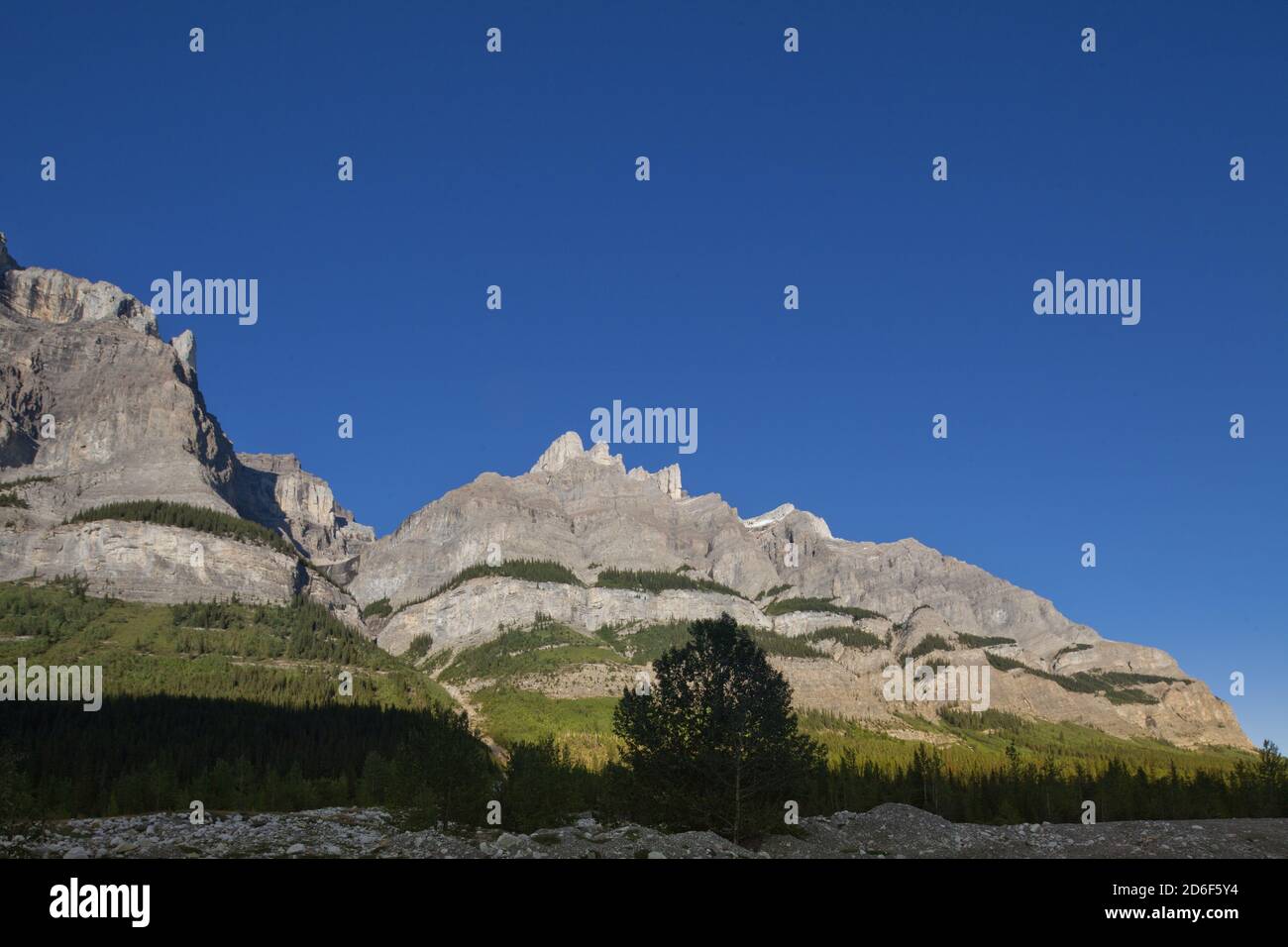 Arete formation hi-res stock photography and images - Alamy