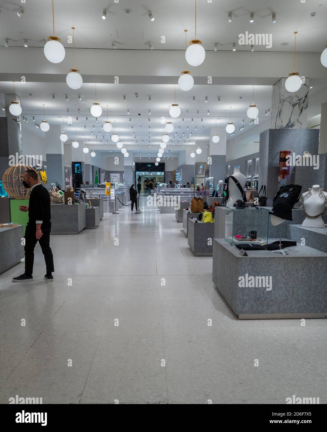 Department store floor shopping hi-res stock photography and images - Alamy