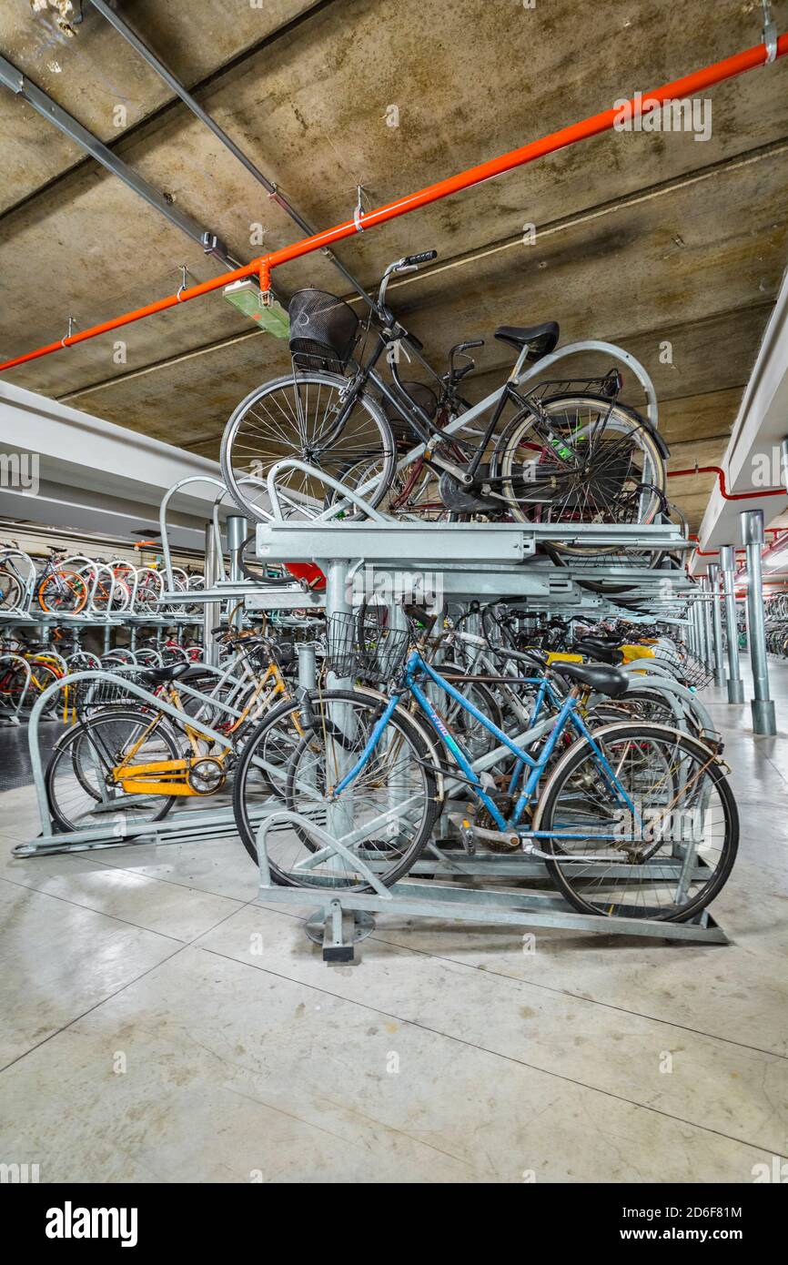 Bicycles cycle racks underground hi-res stock photography and images ...