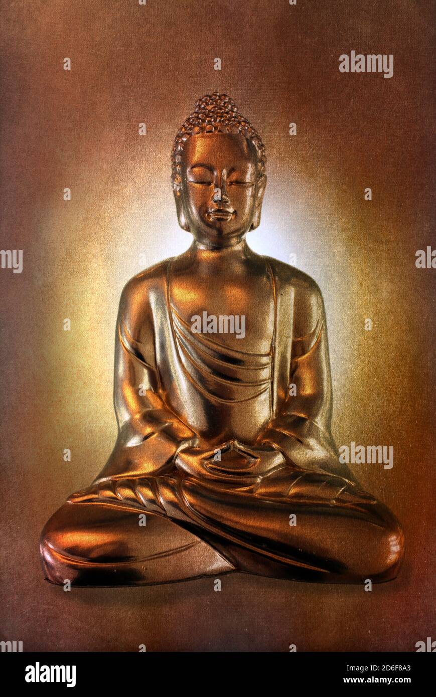 A pretty seated Buddha statue Stock Photo - Alamy