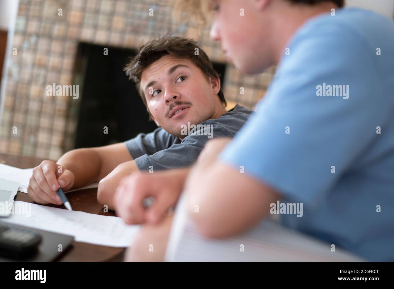 Teens homework home hi-res stock photography and images - Alamy