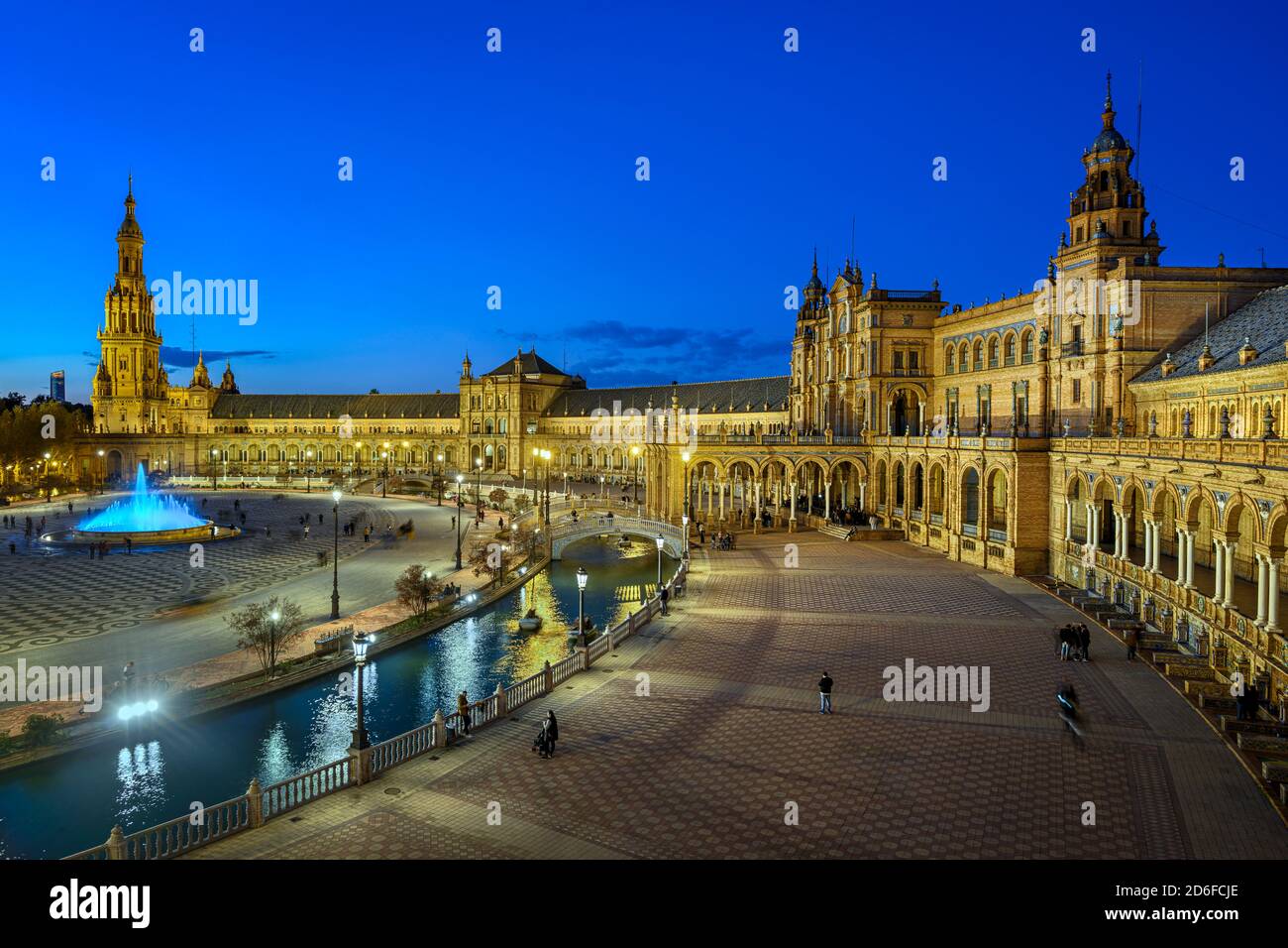 Seville night view hi-res stock photography and images - Alamy