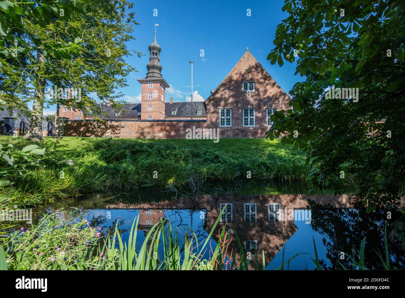 Husum palace park hi-res stock photography and images - Alamy