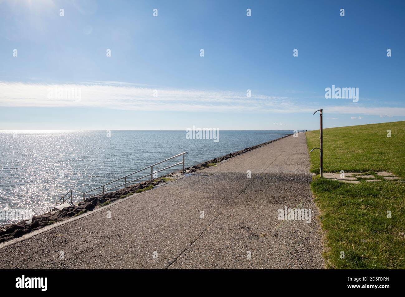 North Sea, dyke, dam, north beach Stock Photo - Alamy