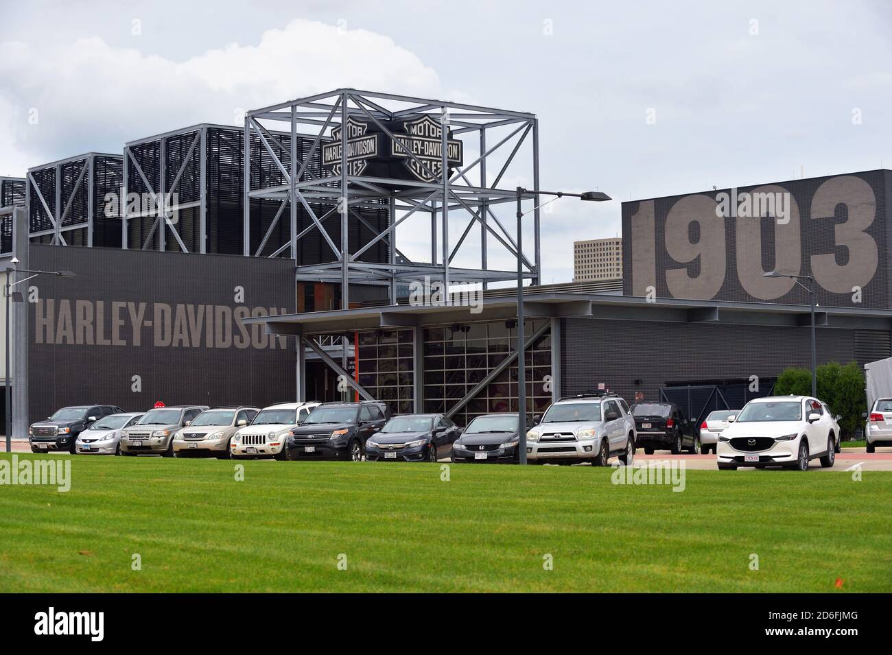 Milwaukee harley davidson museum hi-res stock photography and images ...